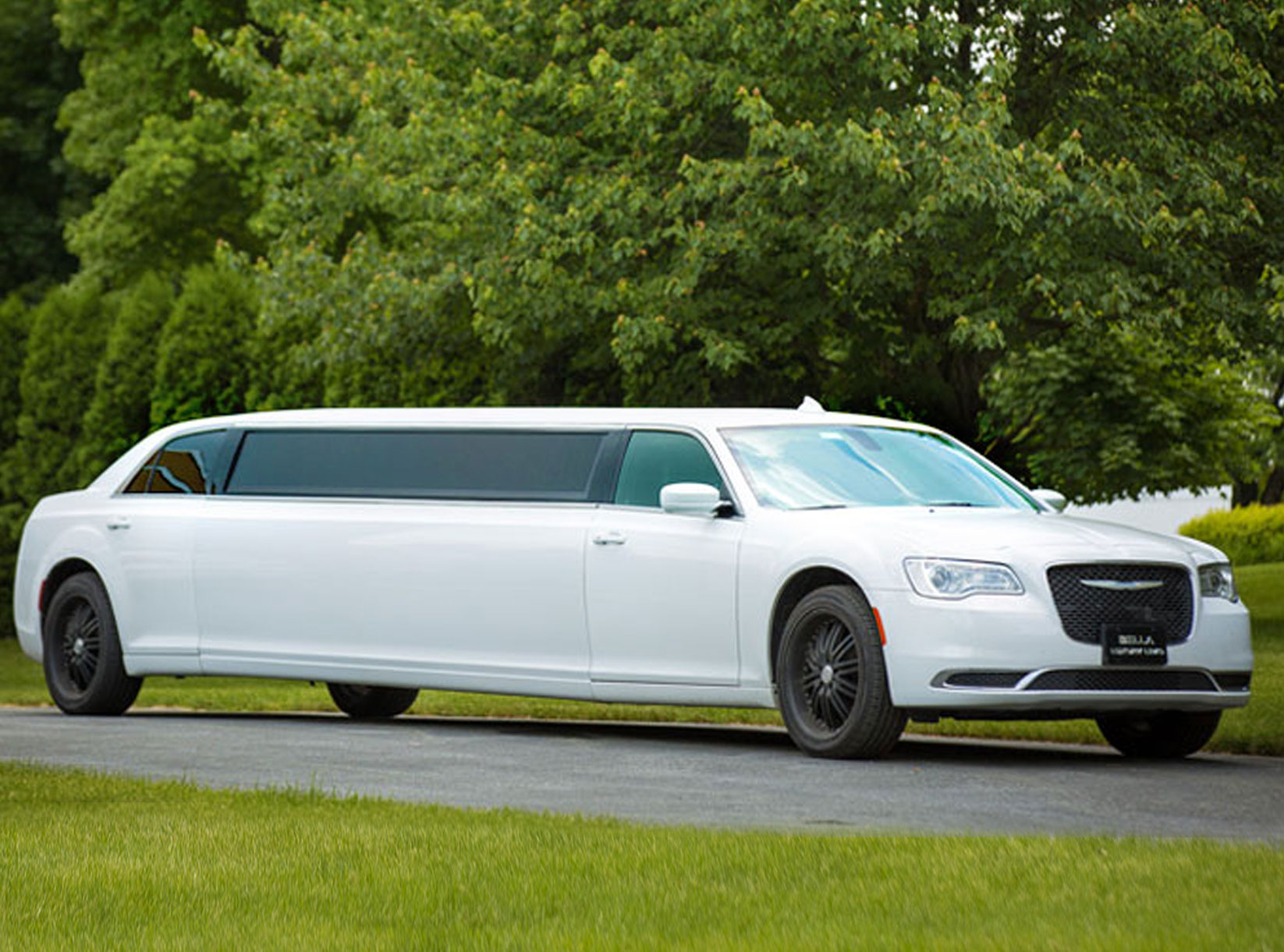 Bella Stretch Limousines | Bella Luxury Limousine